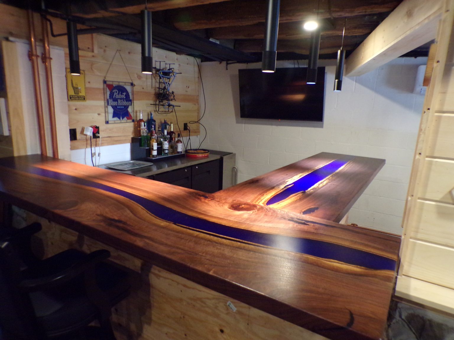 Custom Live Edge Bar Tops | Lancaster Live Edge